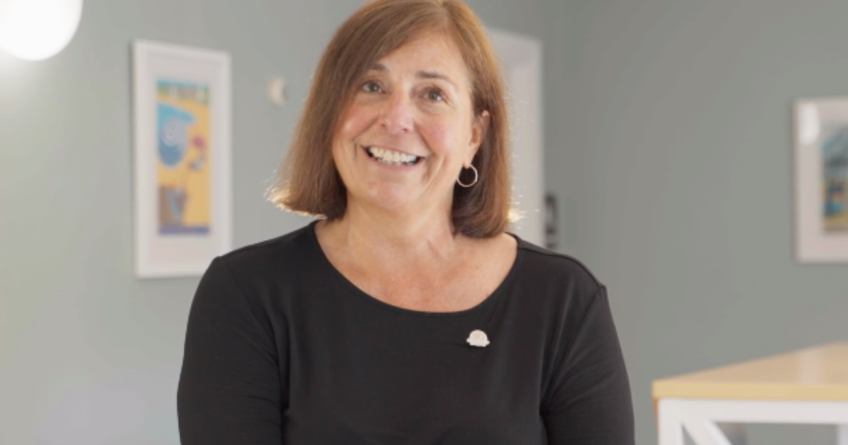 Laura Usher Receives a 2021 CCIAOR Good Neighbor Award | CCIAOR